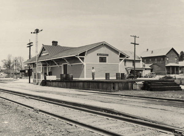 Deatsville, Alabama Train Depot - Dixie Art Colony Foundation